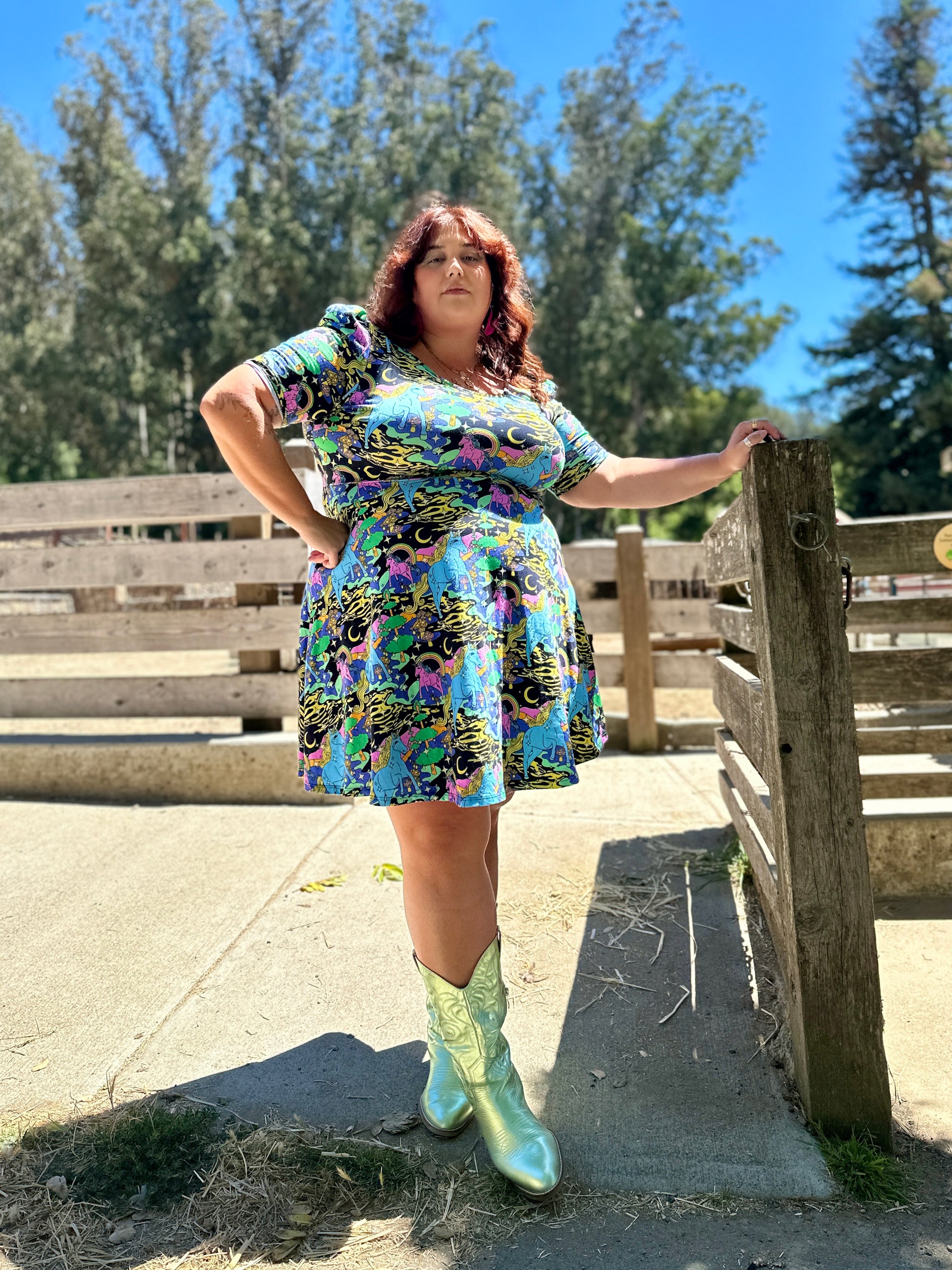 Broad Spectrum Enamel Pin – NOOWORKS